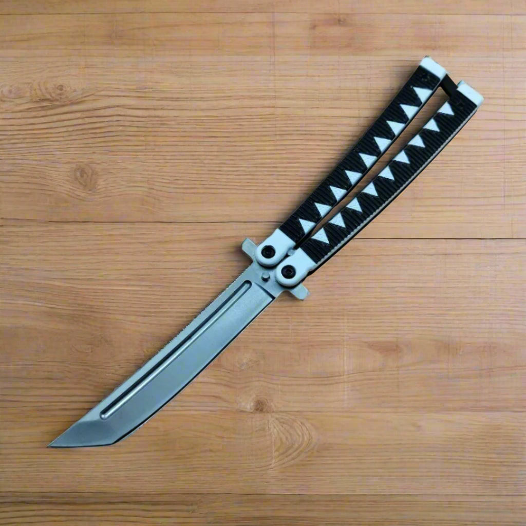 Butterfly blade - black white tanto | Blades and Outdoor